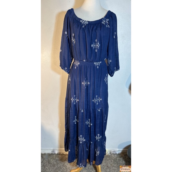 J Gee | Dresses | J Gee Blue 34 Sleeve Maxi Dress | Poshmark